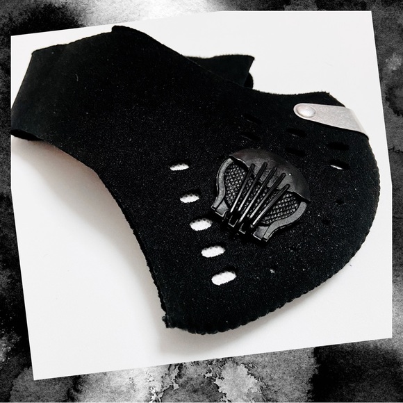 INDEPENDENT | Accessories | Newblack Neoprene Sports Face Mask With ...